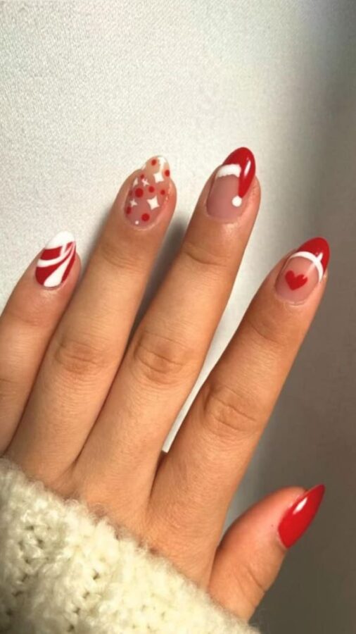 23+ Gorgeous Christmas Nails For Short Nails - Everything Abode