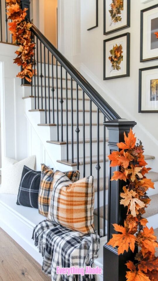25+ Beautiful Fall Garland Ideas to Bring Seasonal Charm Into Your Home ...
