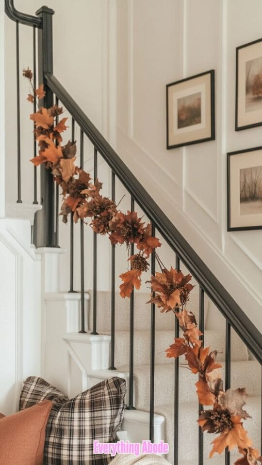 25+ Beautiful Fall Garland Ideas to Bring Seasonal Charm Into Your Home ...